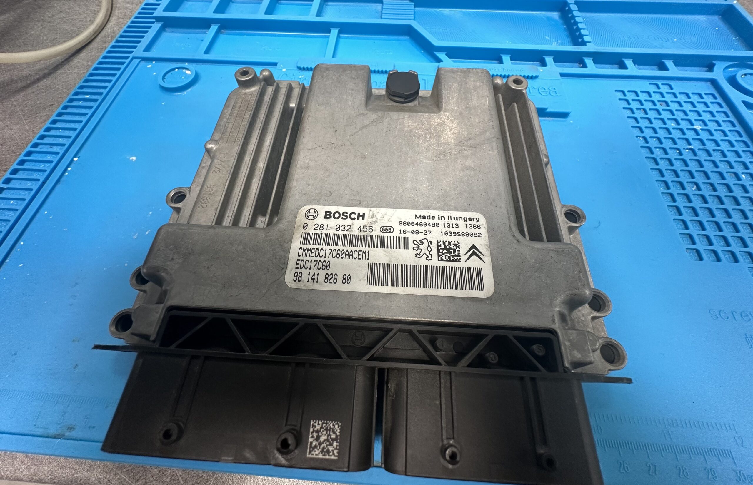 La réparation calculateur moteur PSA pour défaut P0003 ,P0068 ,P0245 ...